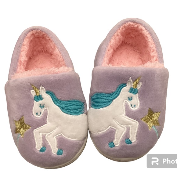 wonder nation | Shoes | Wonder Nation Girls Unicorn Slippers In Size 78 ...